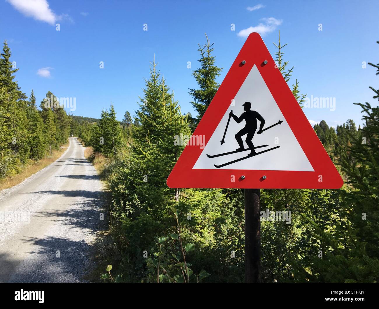 Ski skiing sign warning hi-res stock photography and images - Alamy