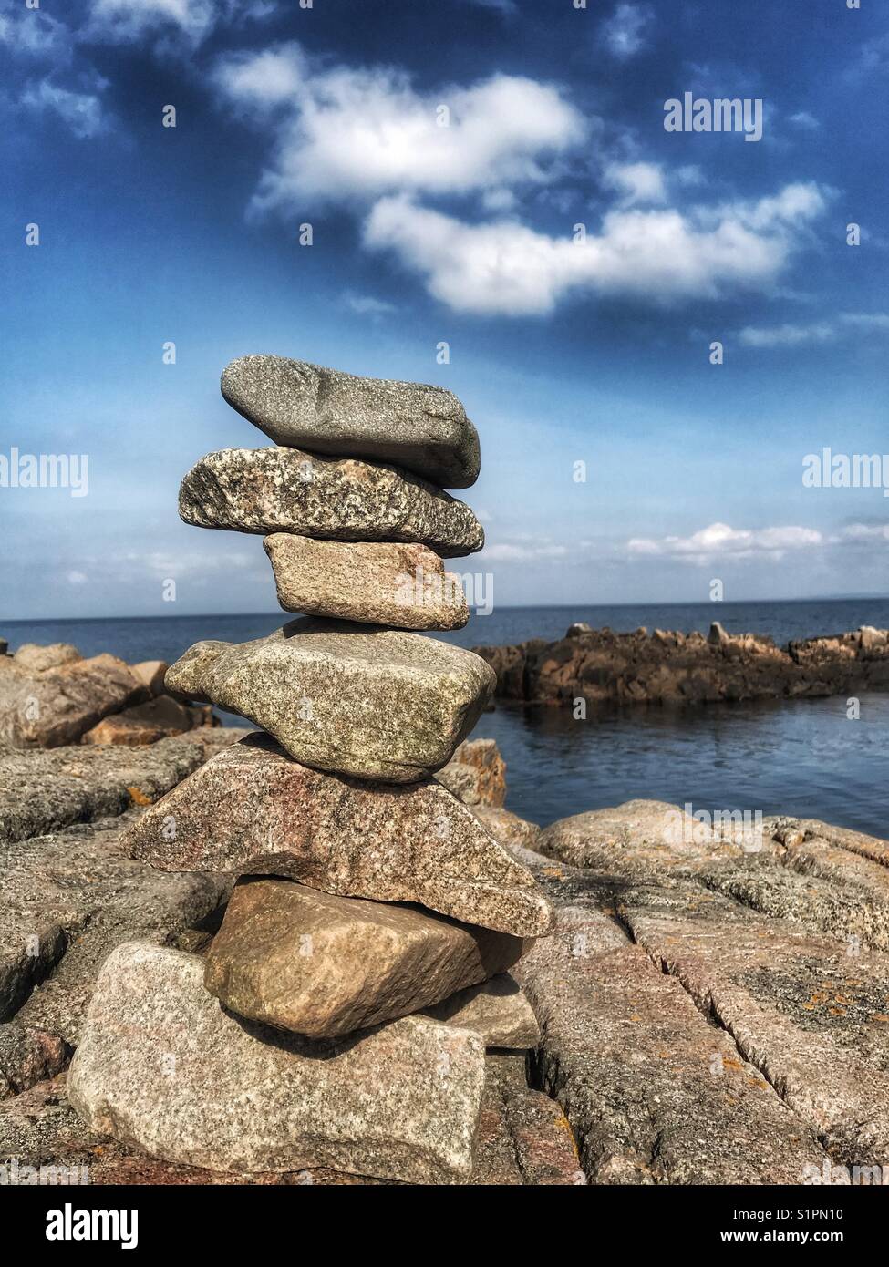 Stones stone stacks hi-res stock photography and images - Alamy
