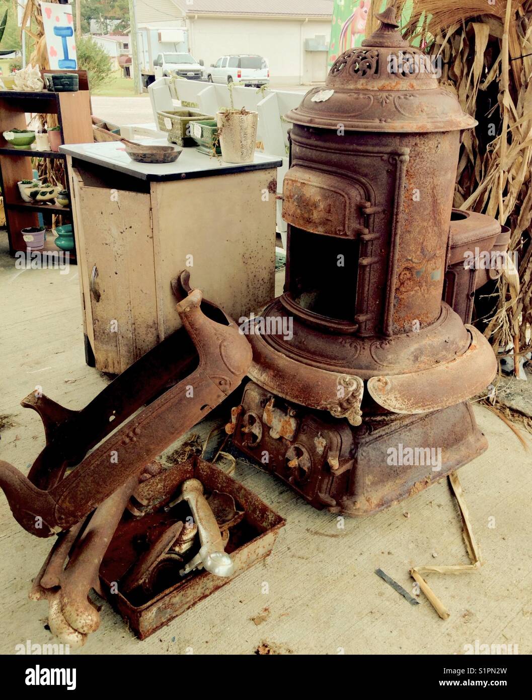 Antique heater hi-res stock photography and images - Alamy