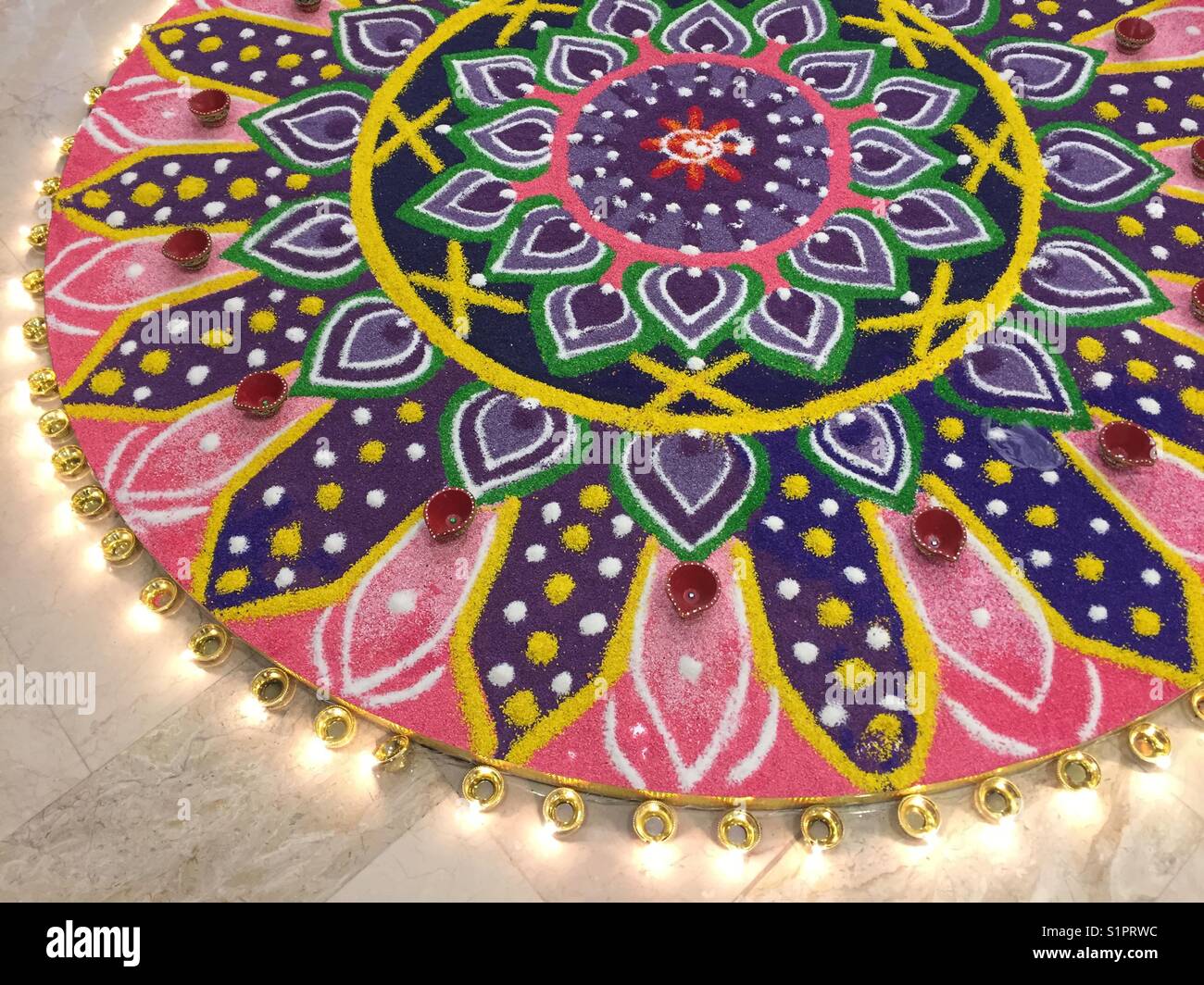Indian colourful art hi-res stock photography and images - Alamy