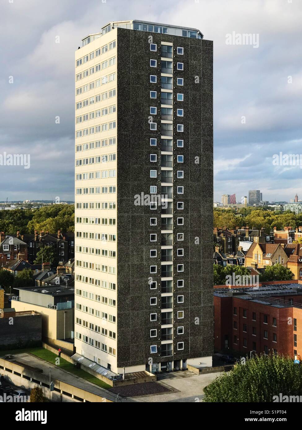 Flat south london hi-res stock photography and images - Alamy