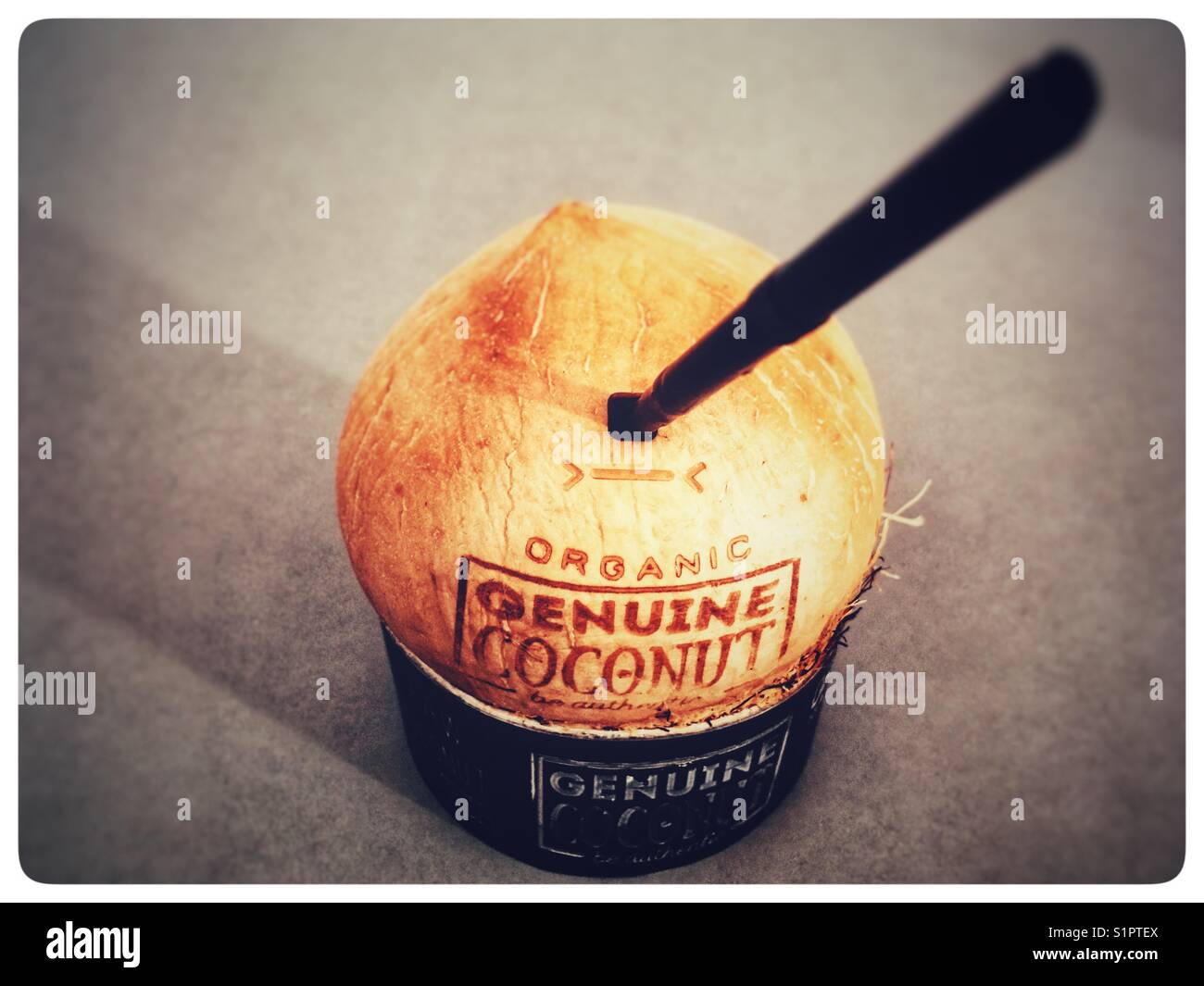 Worlds coconut trading hi-res stock photography and images - Alamy