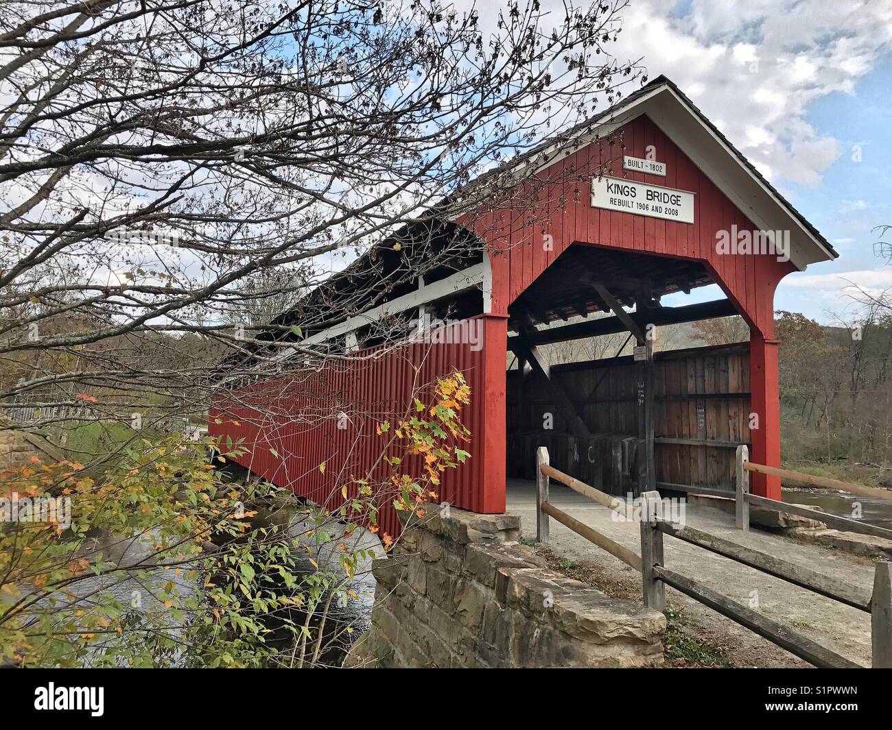 Pennsylvania covered bridge hi-res stock photography and images - Alamy