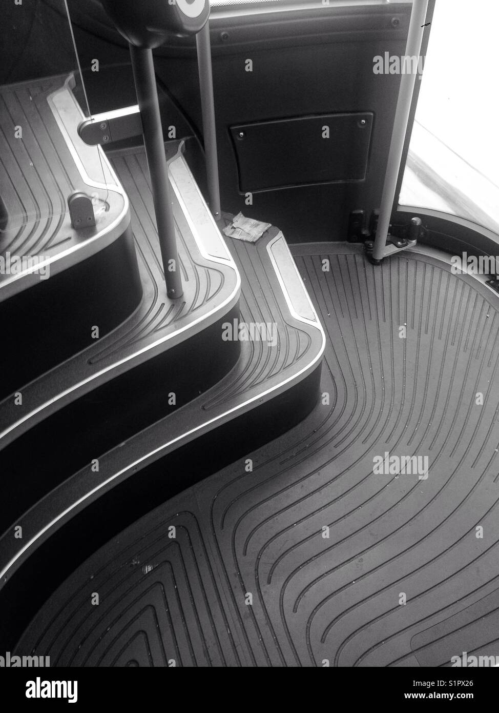 Bus steps hi-res stock photography and images - Alamy