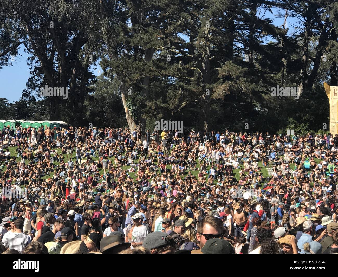 Golden gate sunny weather hi-res stock photography and images - Alamy