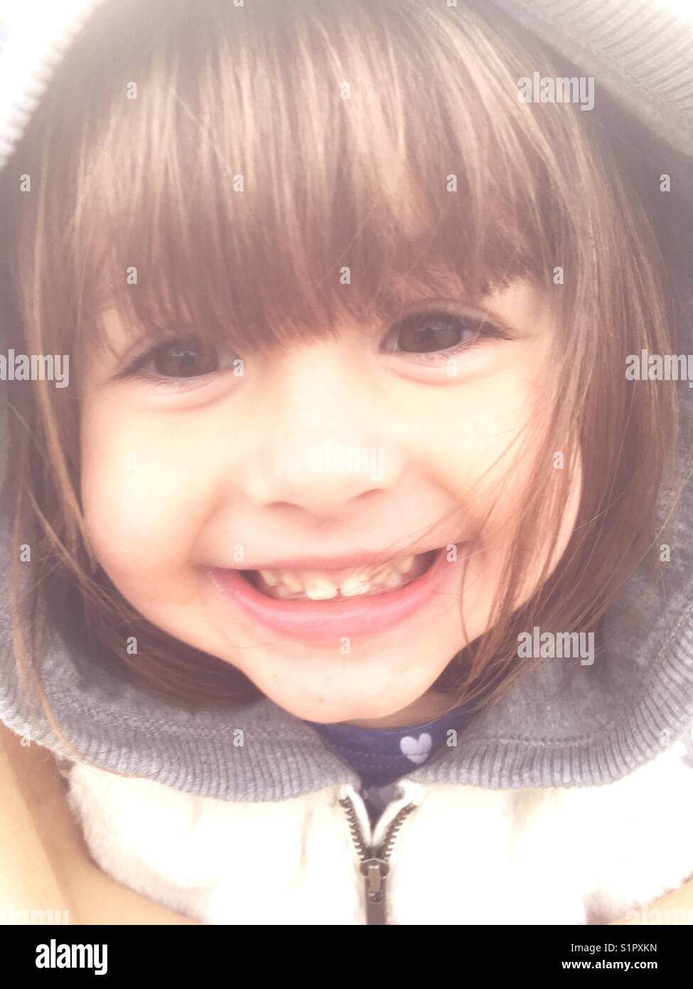 Bangs 4 year old hi-res stock photography and images - Alamy