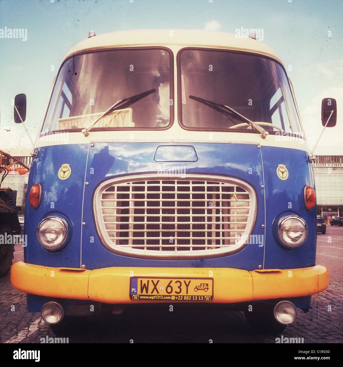 Classic car bus hi-res stock photography and images - Alamy