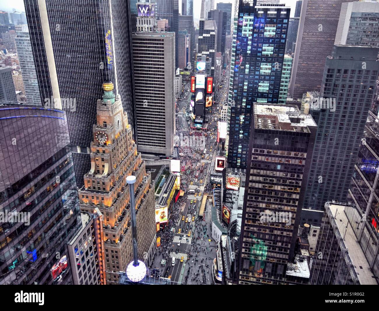 Time Square view from above from 42nd street Stock Photo - Alamy