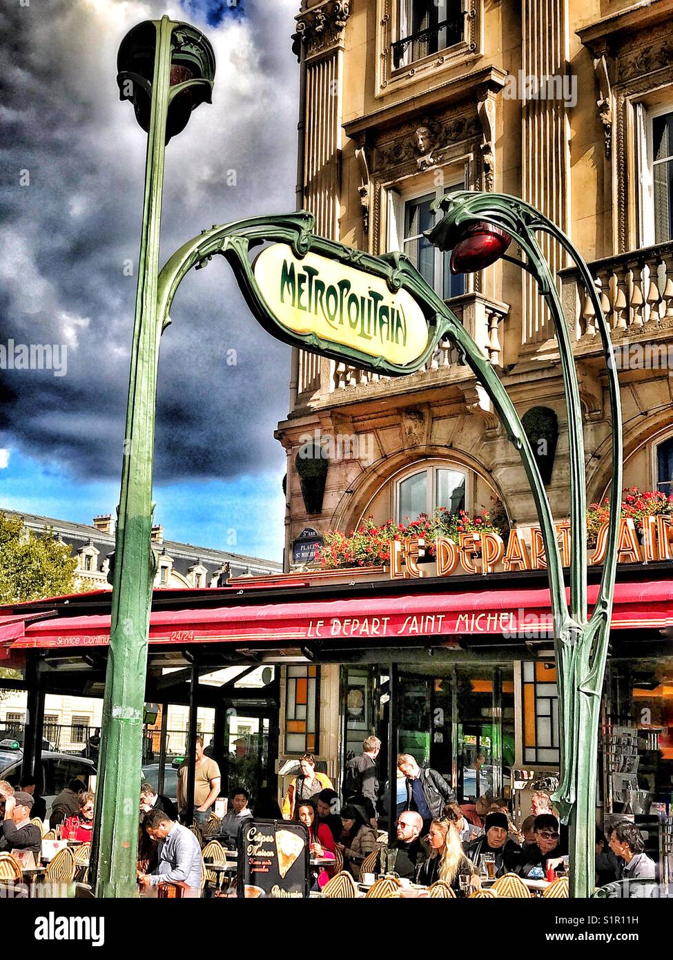 Cafe metro hi-res stock photography and images - Alamy
