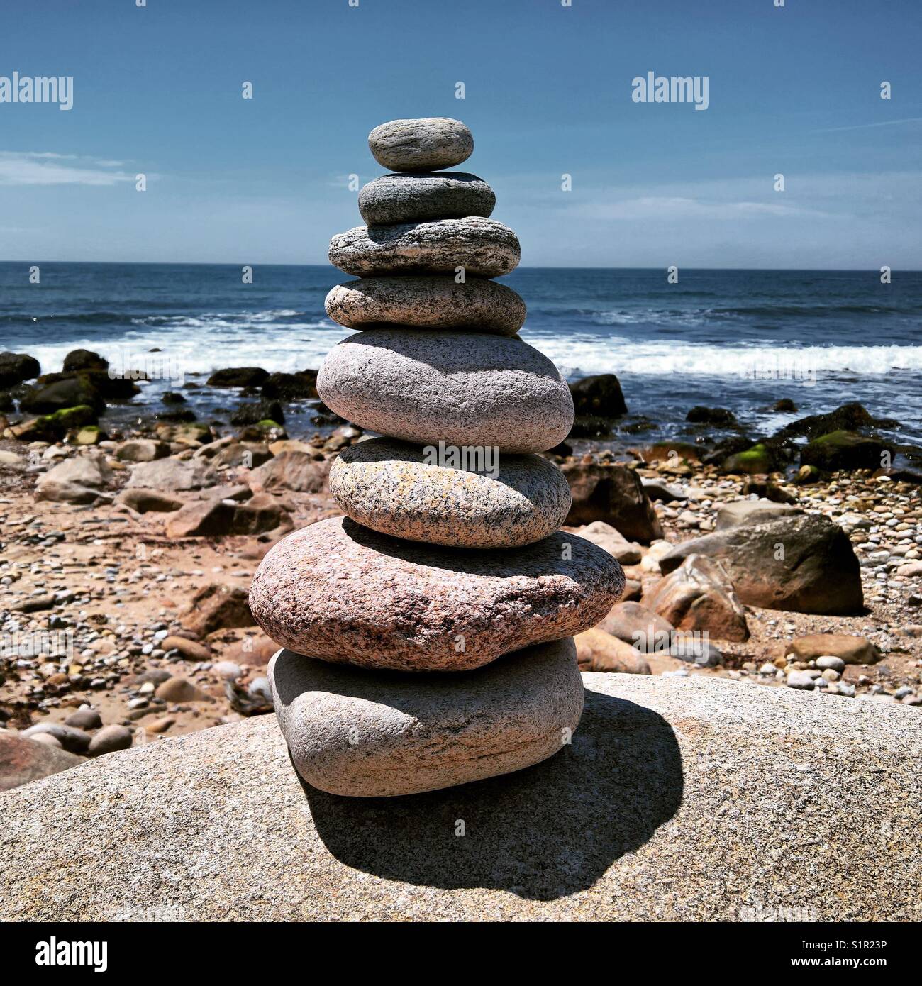 Stone sculpture at the beach in Block Island, RI Stock Photo - Alamy