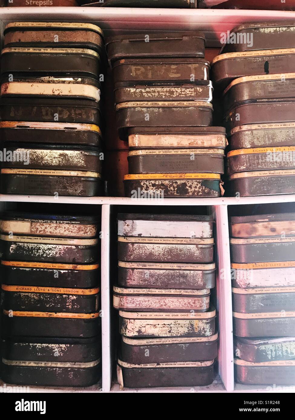 Old vintage tins hi-res stock photography and images - Alamy