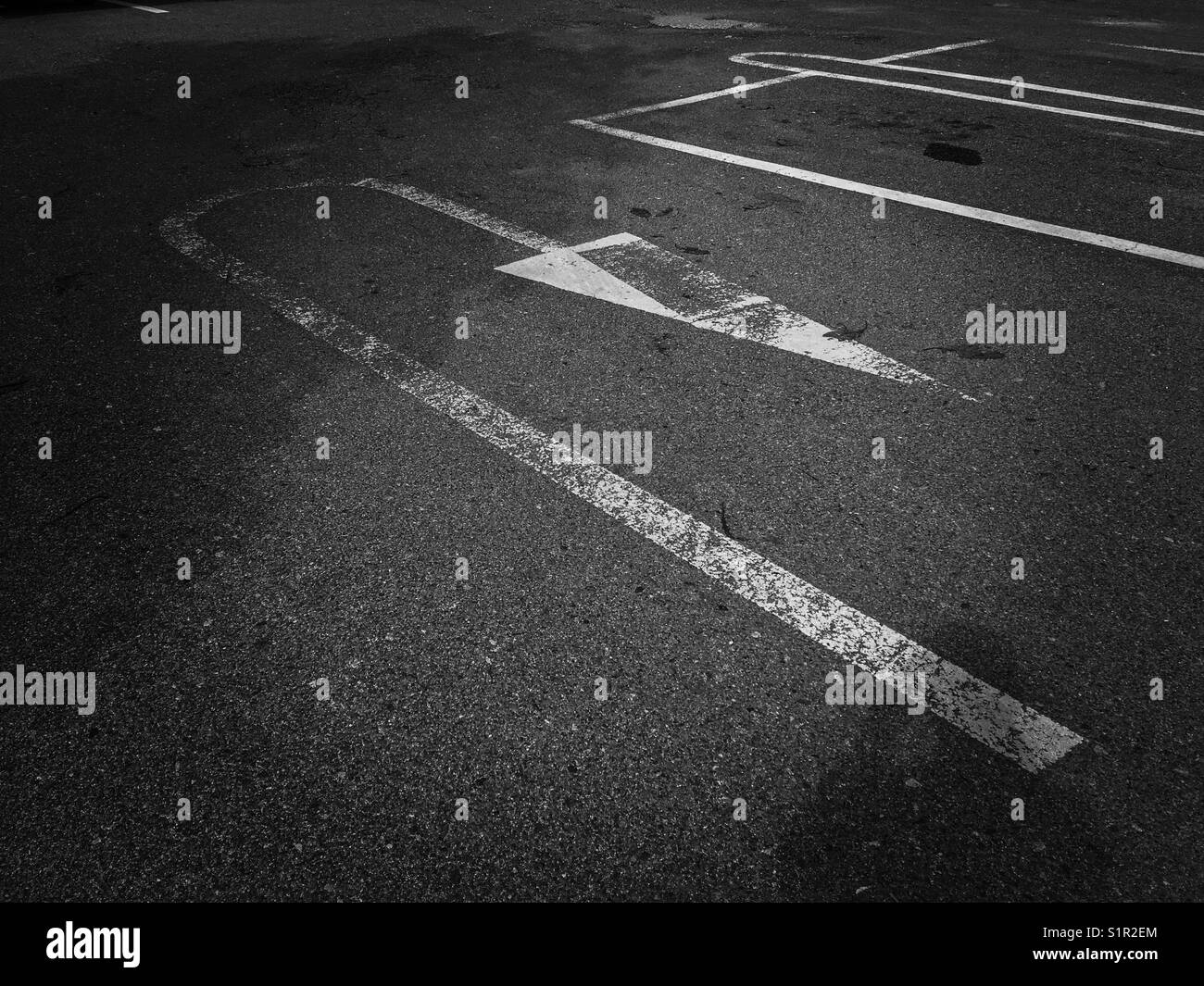 U turn sign hi-res stock photography and images - Alamy