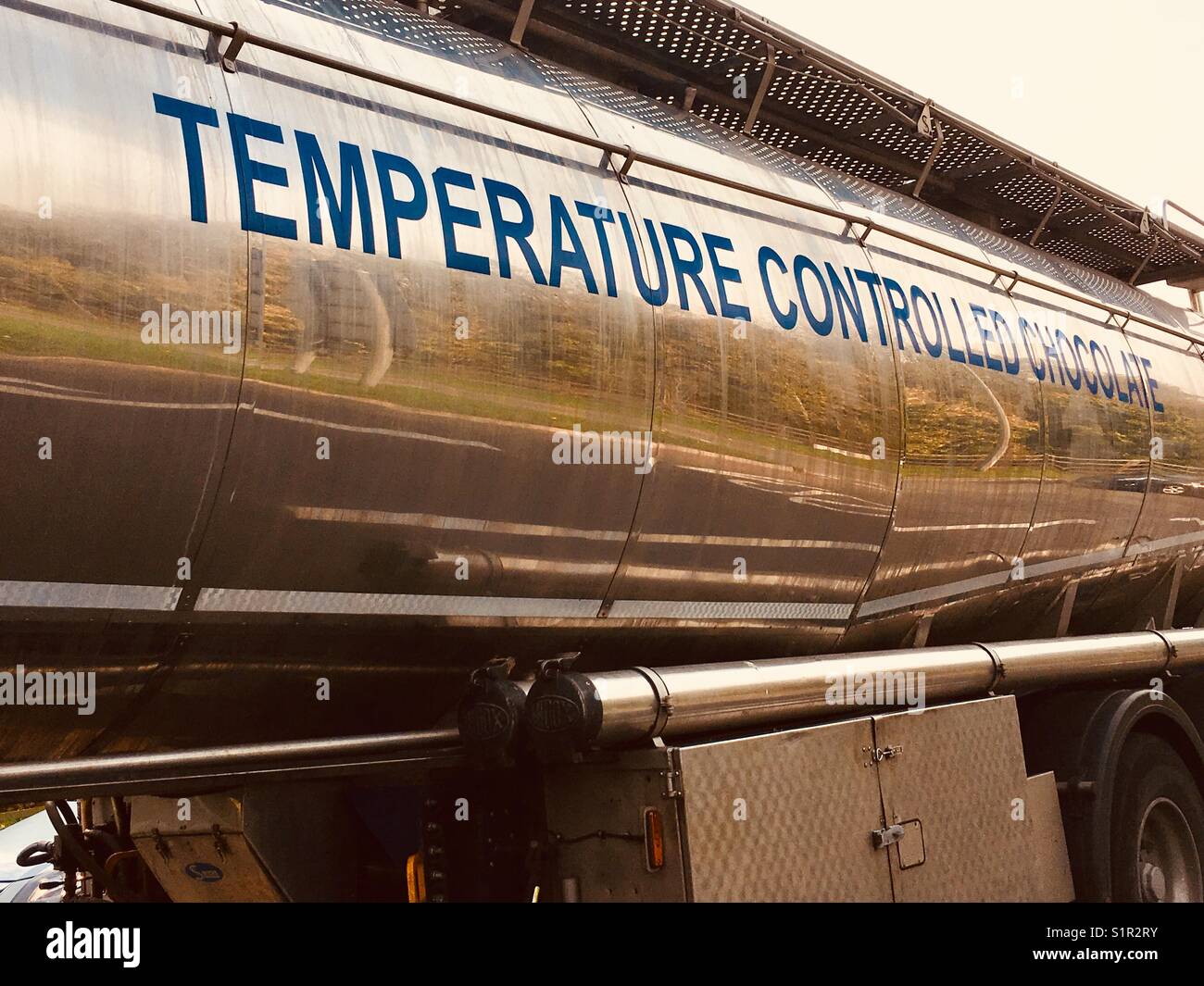 Chocolate truck hi-res stock photography and images - Alamy