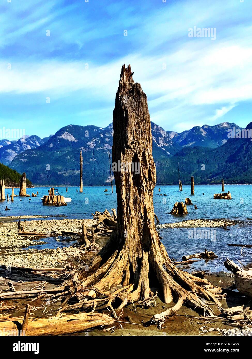 Stave lake hi-res stock photography and images - Alamy
