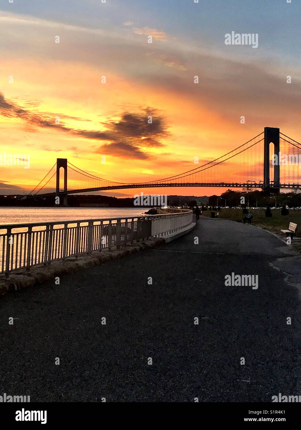 Ny brooklyn beach hi-res stock photography and images - Alamy