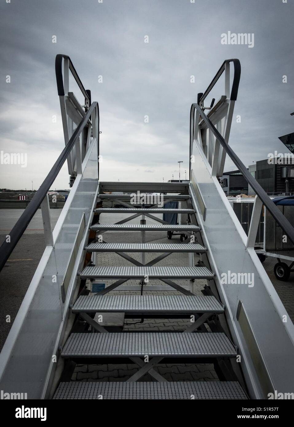Airport Stairs Stock Photos & Airport Stairs Stock Images - Alamy