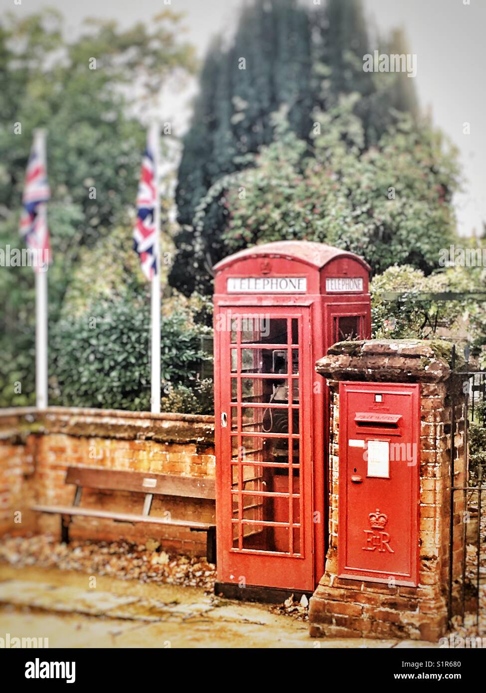 Red telephone and post boxes Stock Photo - Alamy
