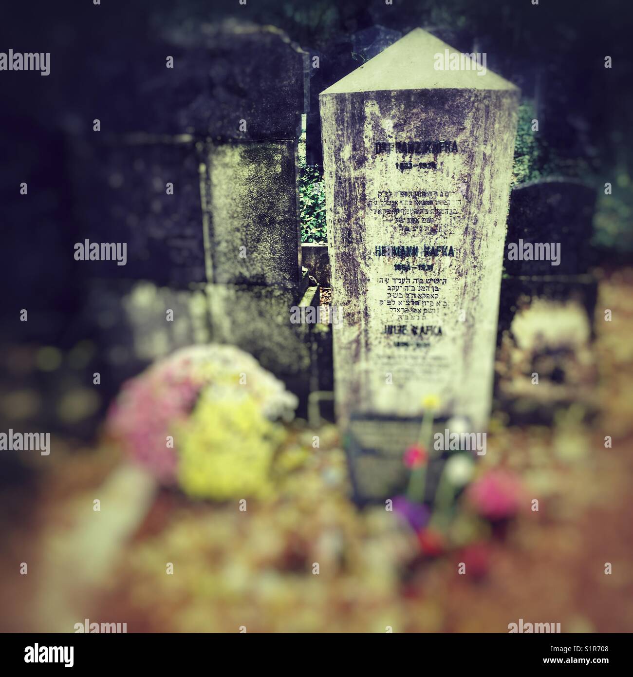 Obelisk cemetery hi-res stock photography and images - Alamy