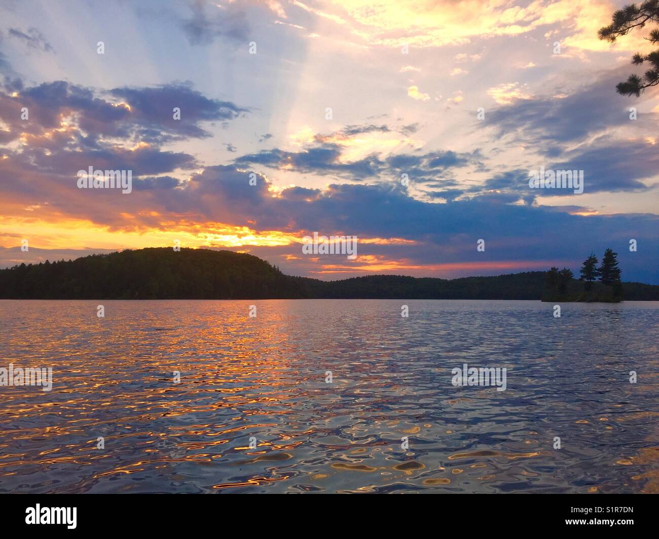 Orange yellow golden sunlight over hills hi-res stock photography and ...