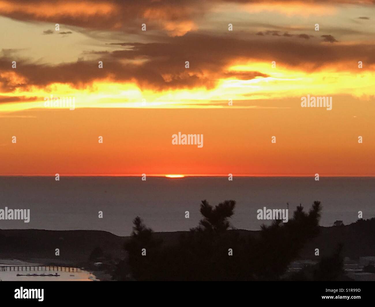 Fire sunset hi-res stock photography and images - Alamy