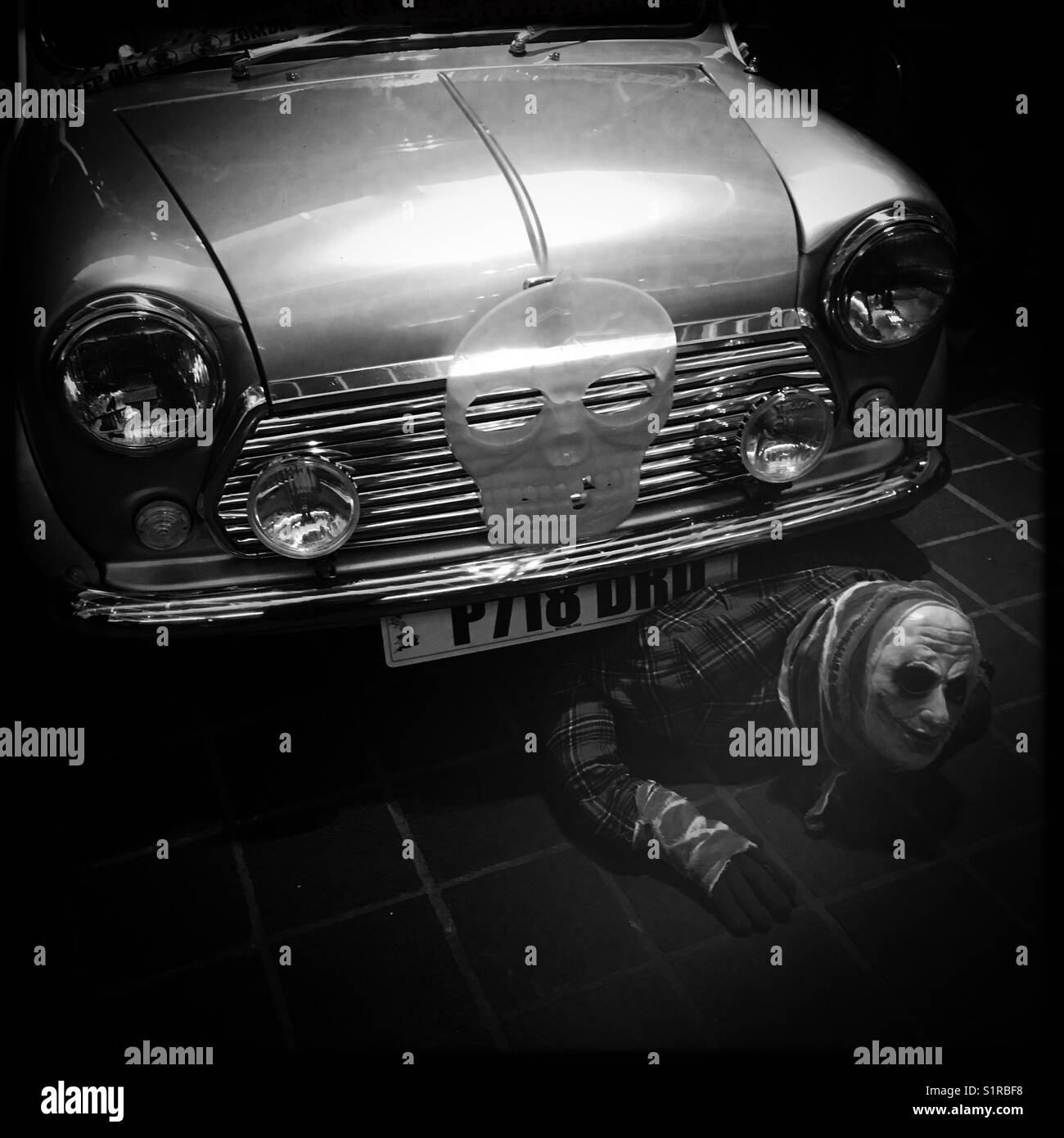 Horror car hi-res stock photography and images - Alamy