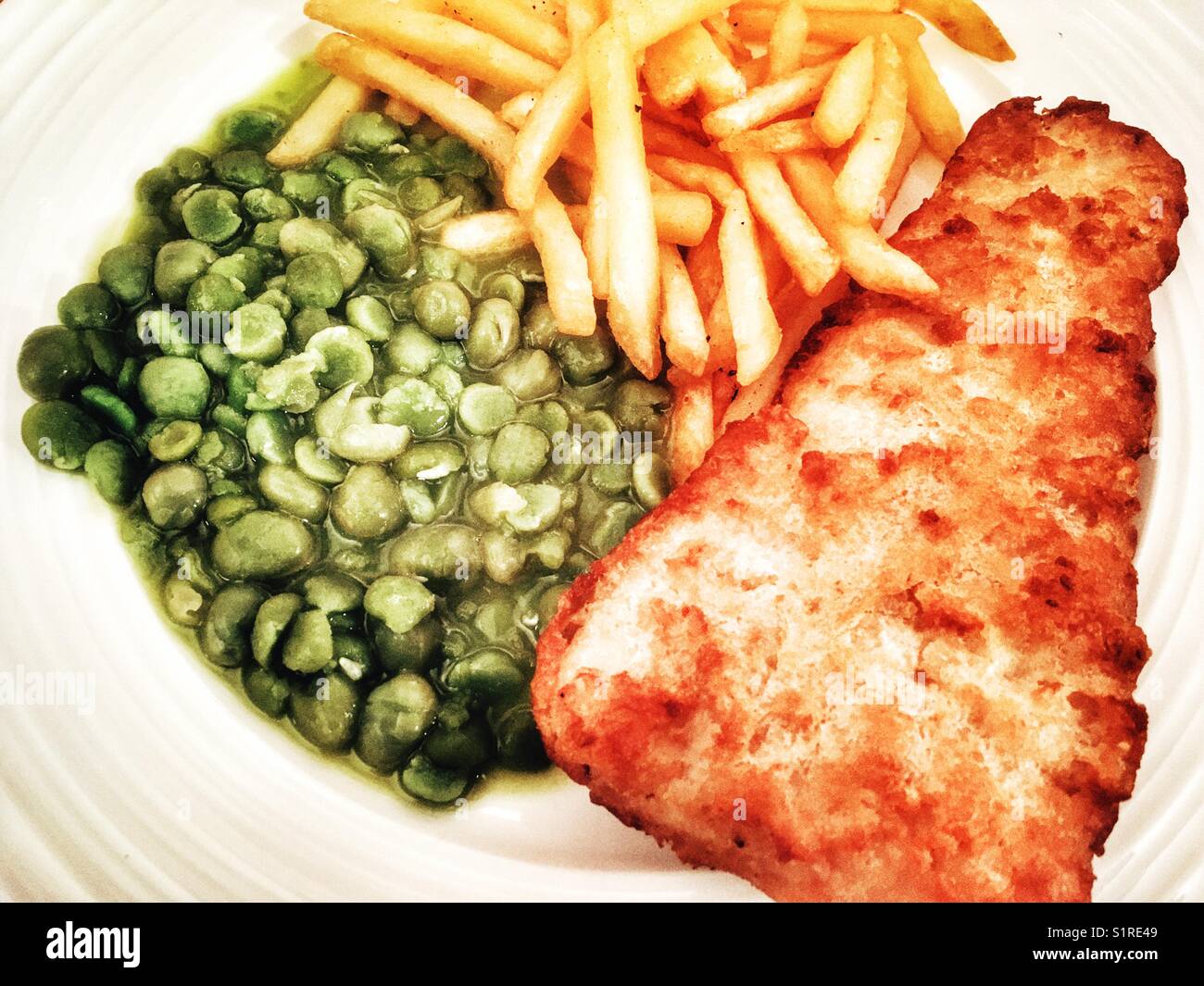 Cod and chips hi-res stock photography and images - Alamy