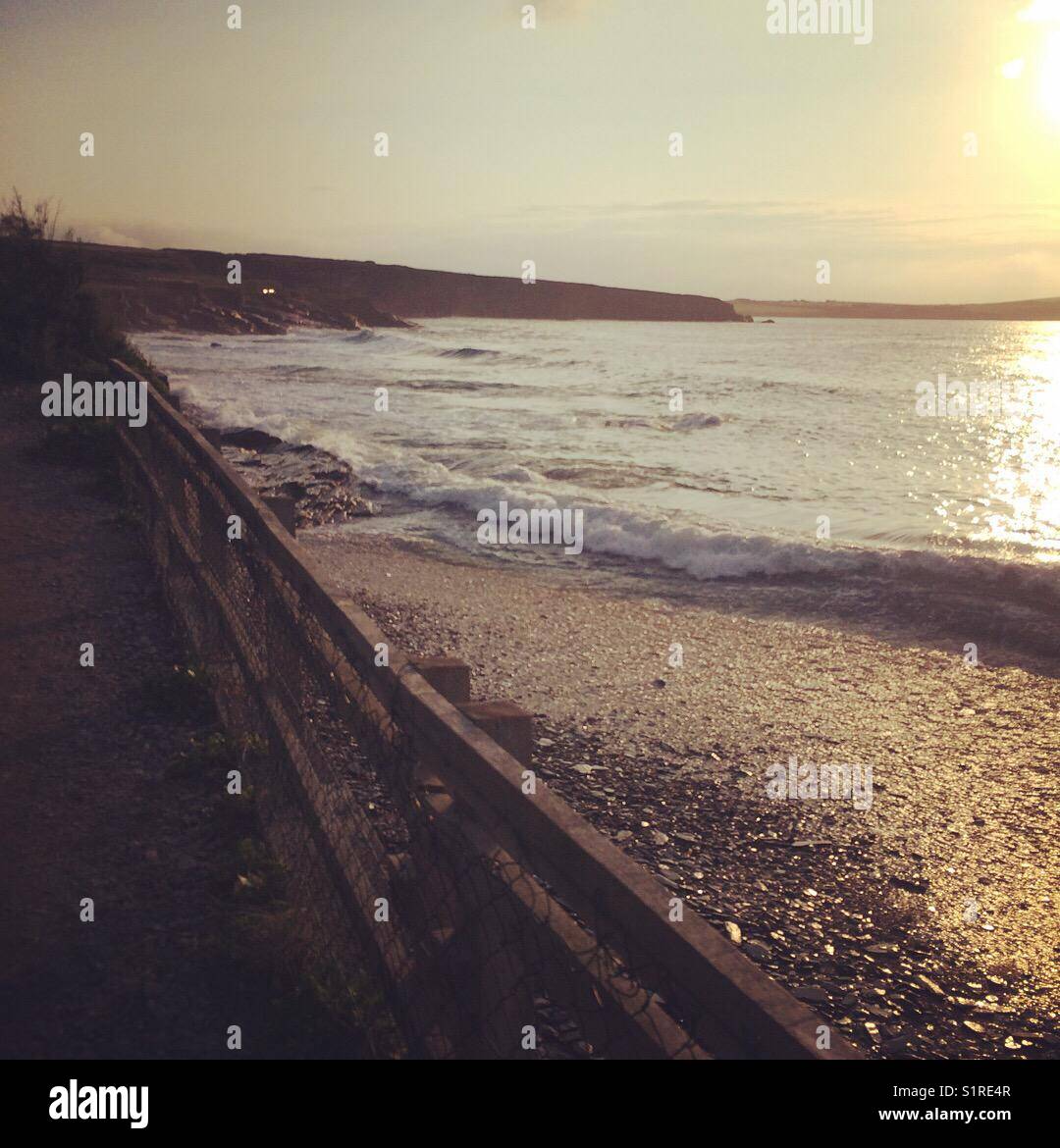 Walk to beachside hi-res stock photography and images - Alamy