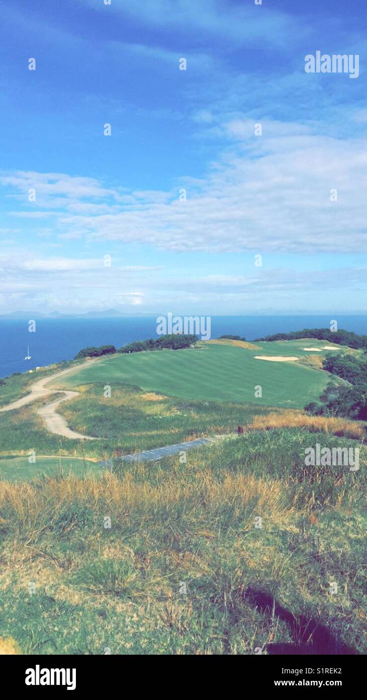 Dent island golf australia hi-res stock photography and images - Alamy