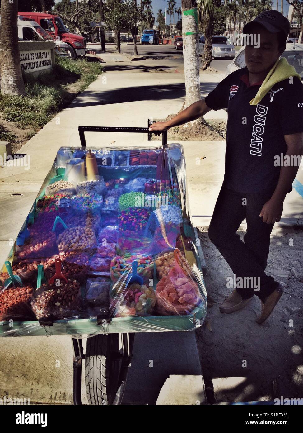 Selling candy hi-res stock photography and images - Alamy