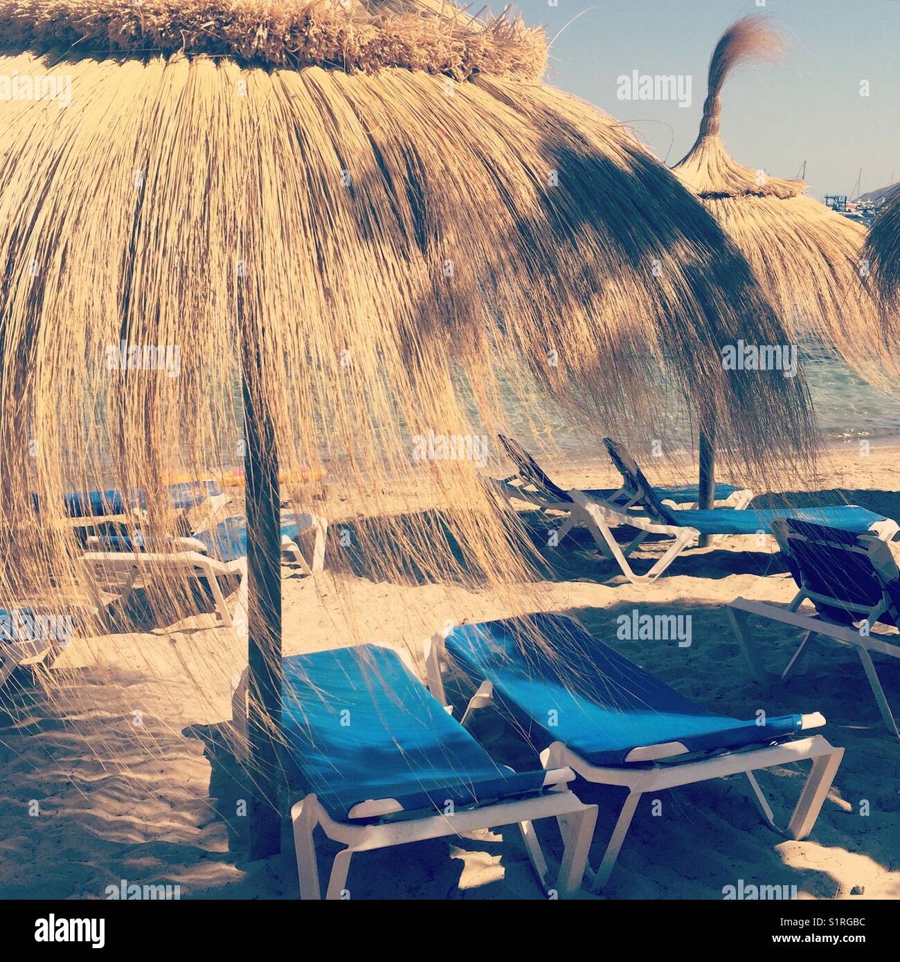Beach brolly hi-res stock photography and images - Alamy