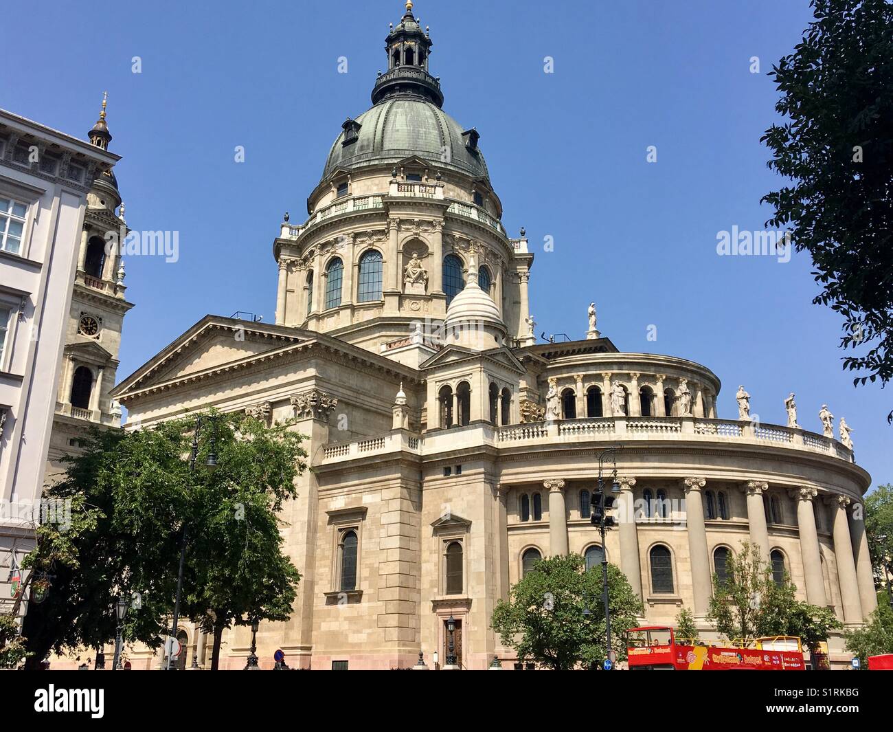 Budapest st stephen’s basilica hi-res stock photography and images - Alamy