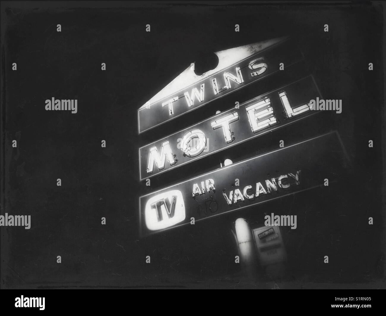 Twins Motel sign, Strasburg, Ohio Stock Photo - Alamy