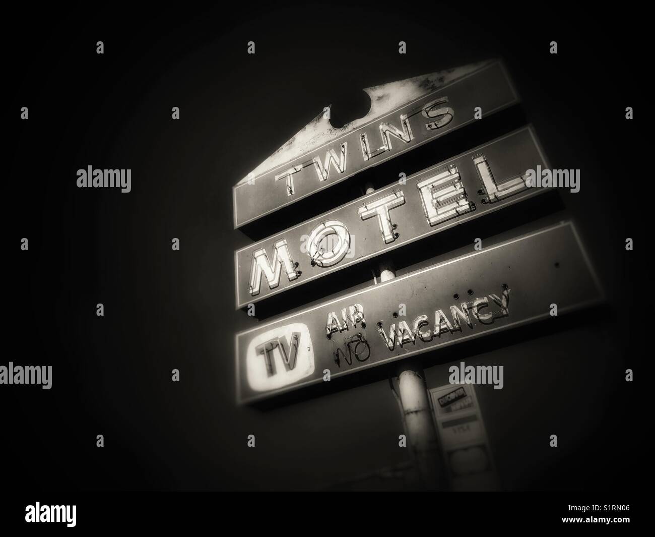 Twins Motel sign, Strasburg, Ohio Stock Photo - Alamy