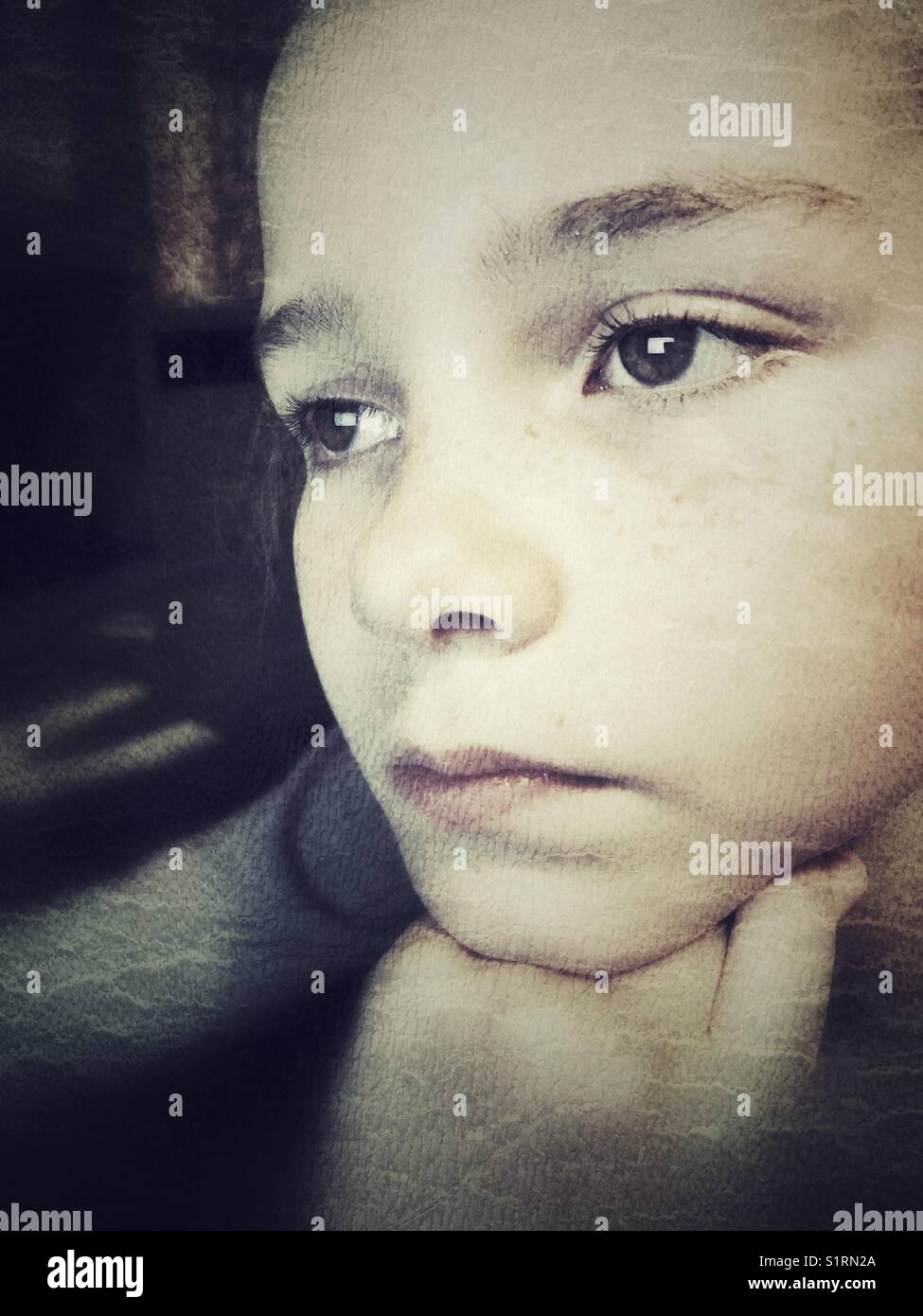 Close up sad girl in hi-res stock photography and images - Alamy