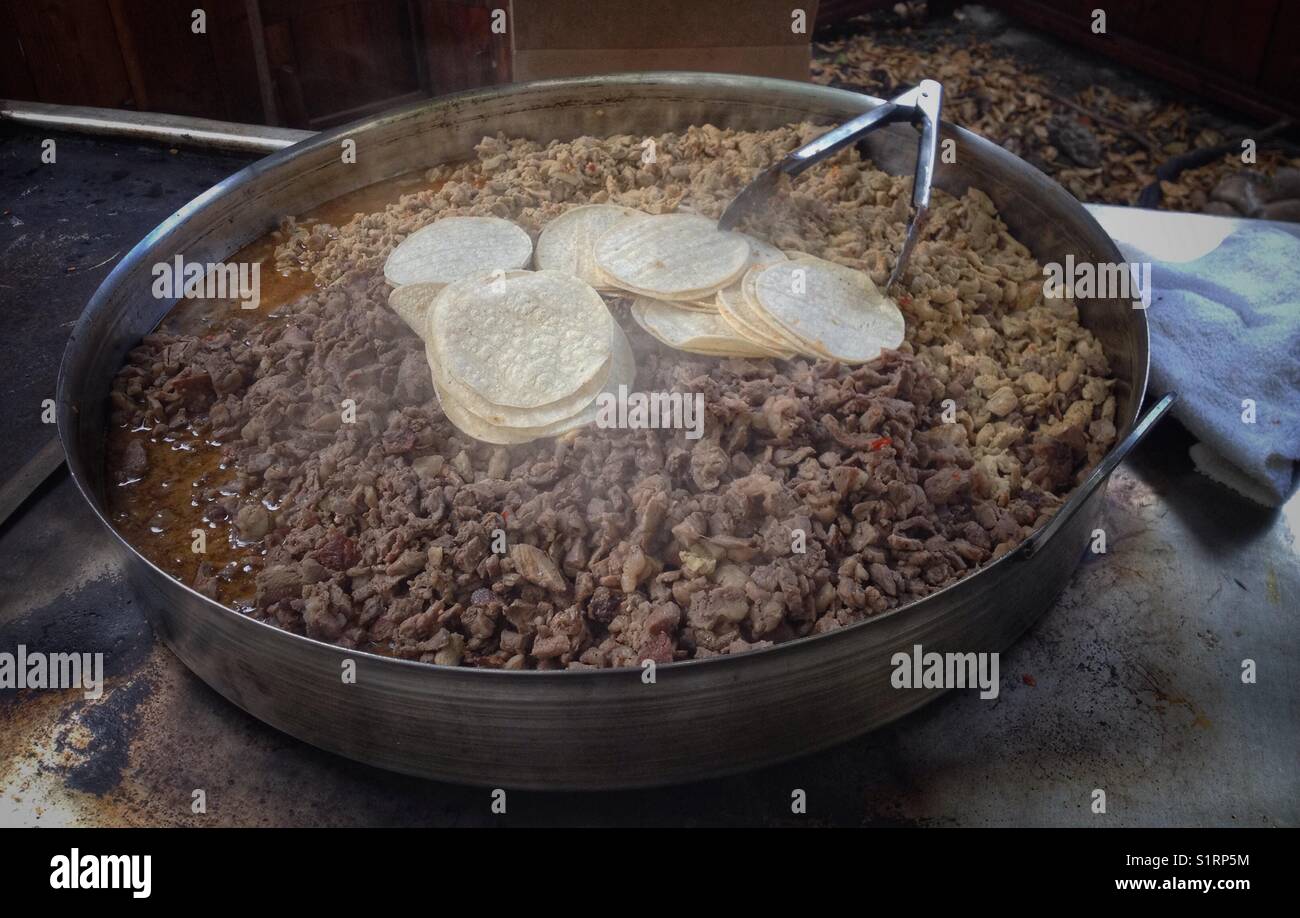 Taco fixings hi-res stock photography and images - Alamy