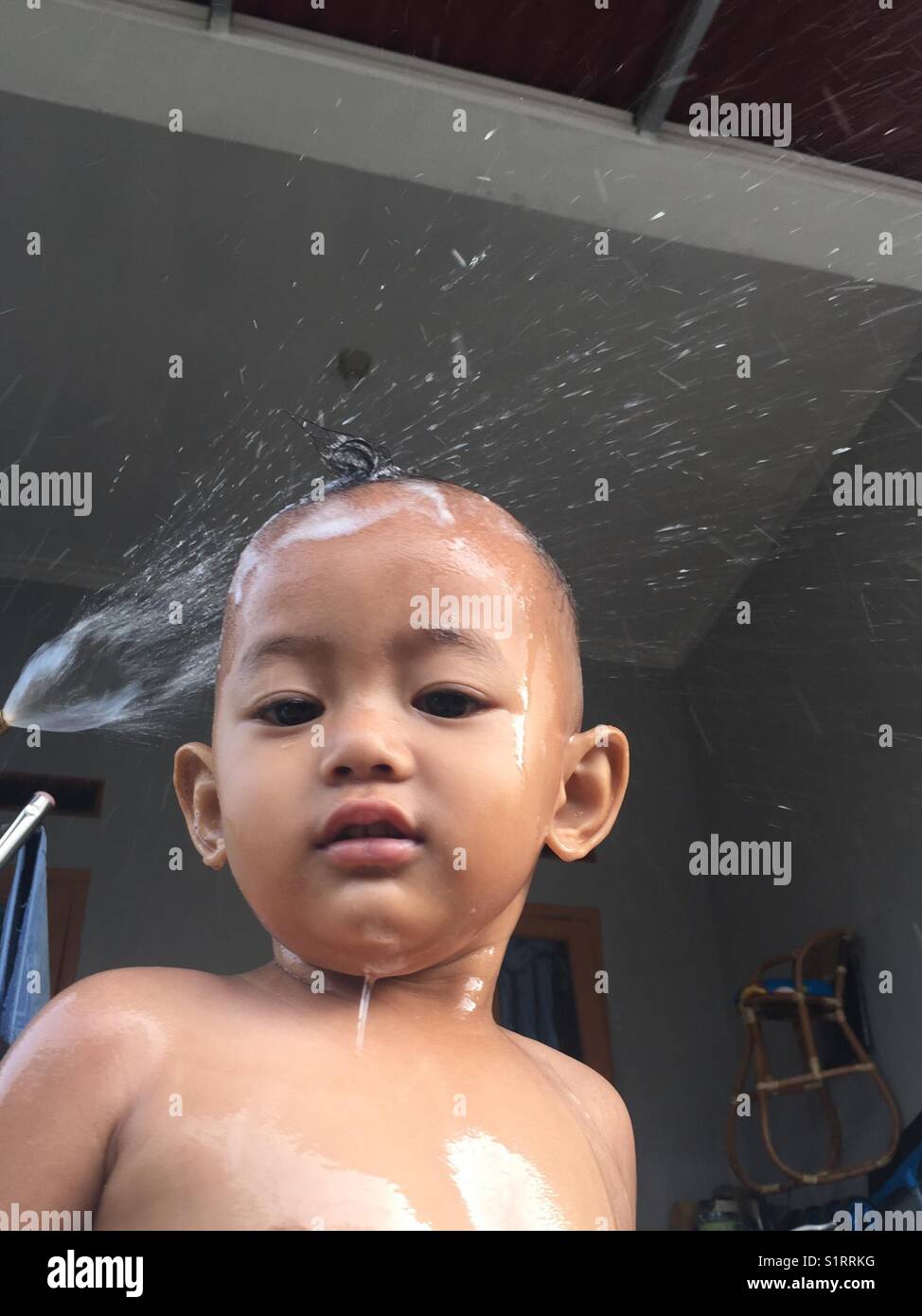 Bath child hi-res stock photography and images - Alamy