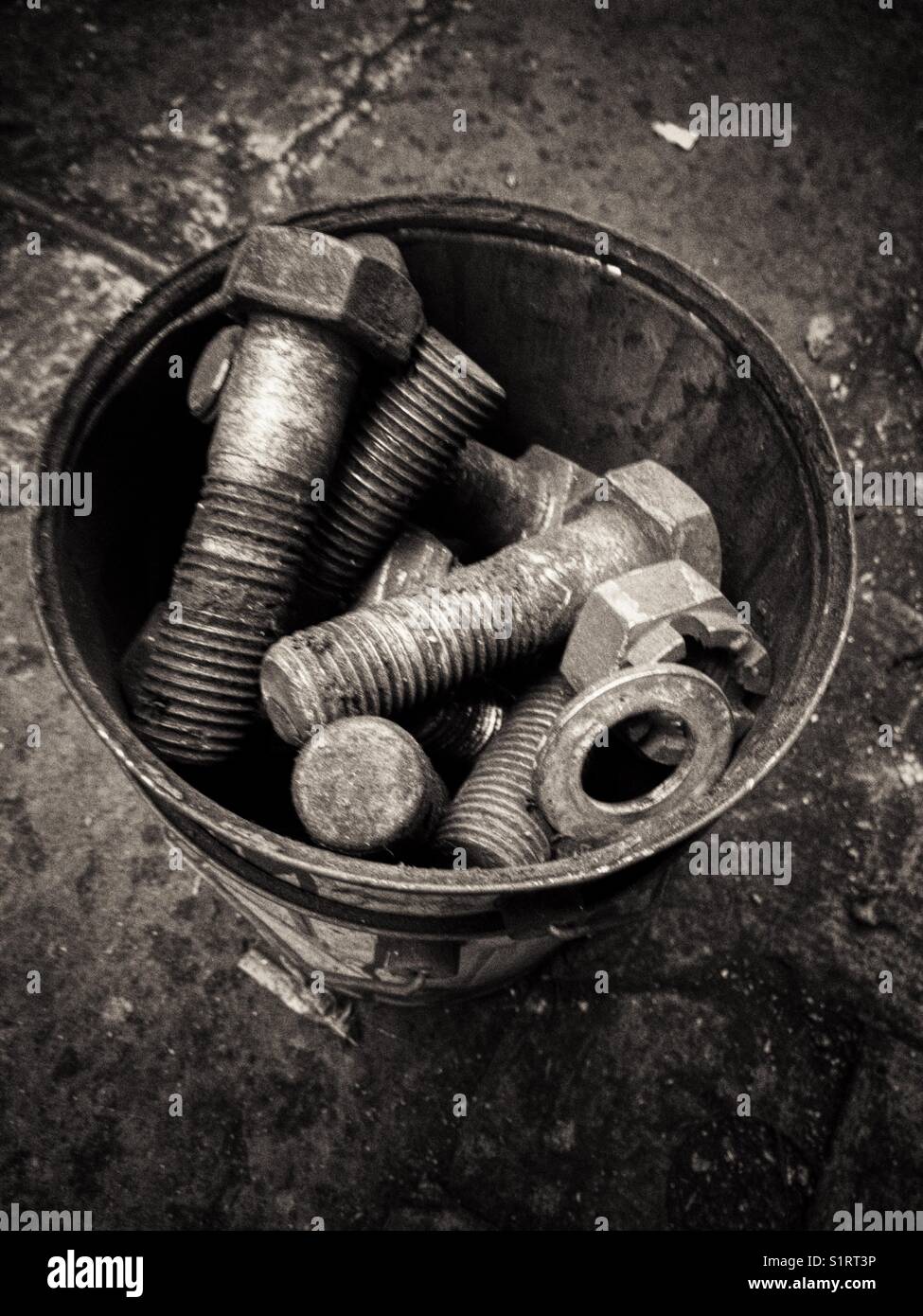 Jar of screws hi-res stock photography and images - Alamy