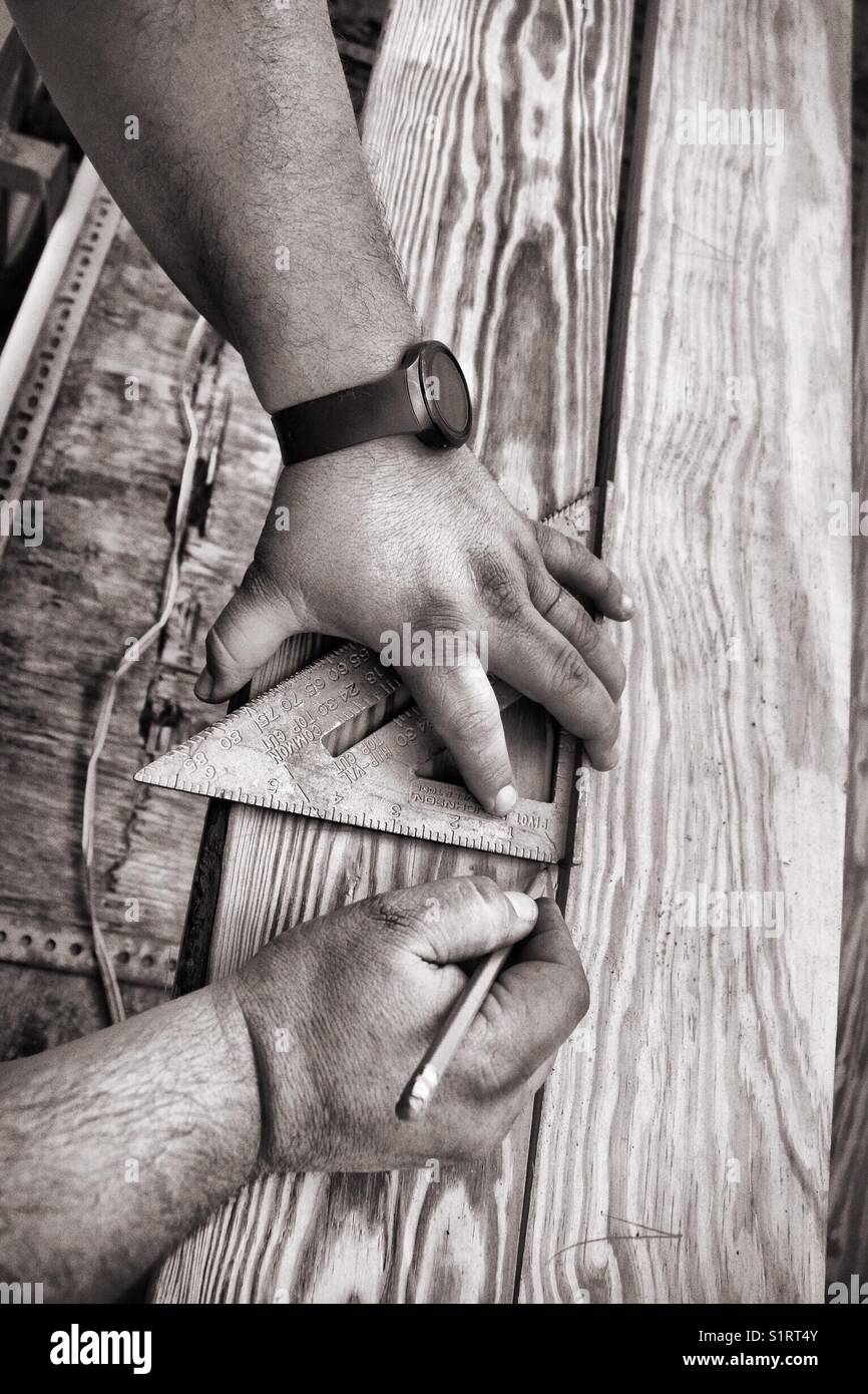 Working man hands hi-res stock photography and images - Alamy