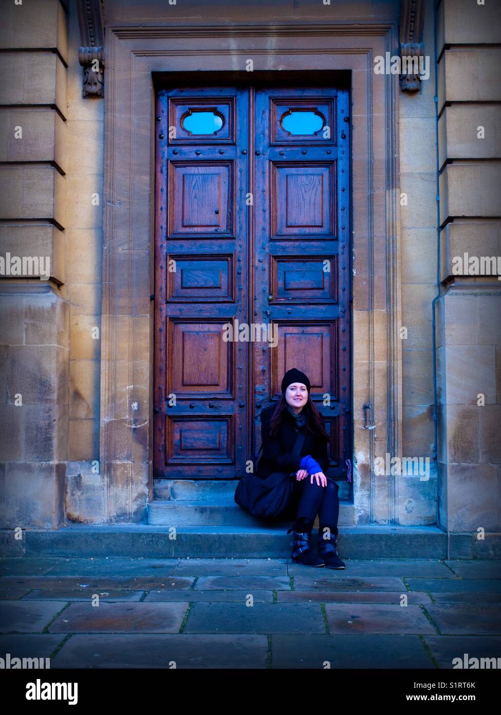 Old woman is at the doorstep hi-res stock photography and images - Alamy