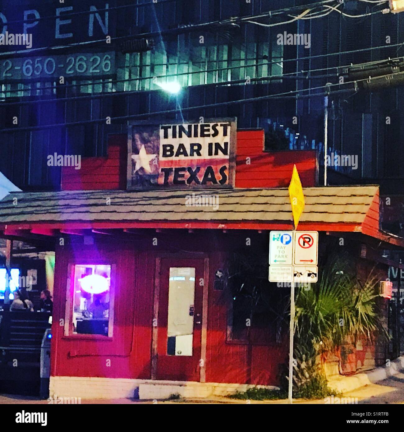 Texas bar hi-res stock photography and images - Alamy