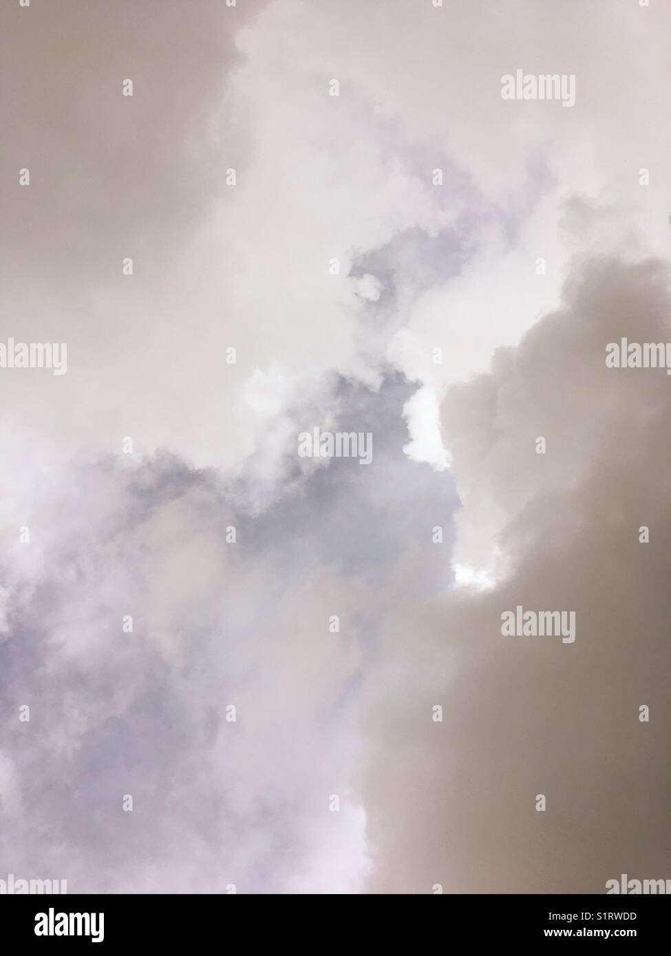 Nube hi-res stock photography and images - Alamy