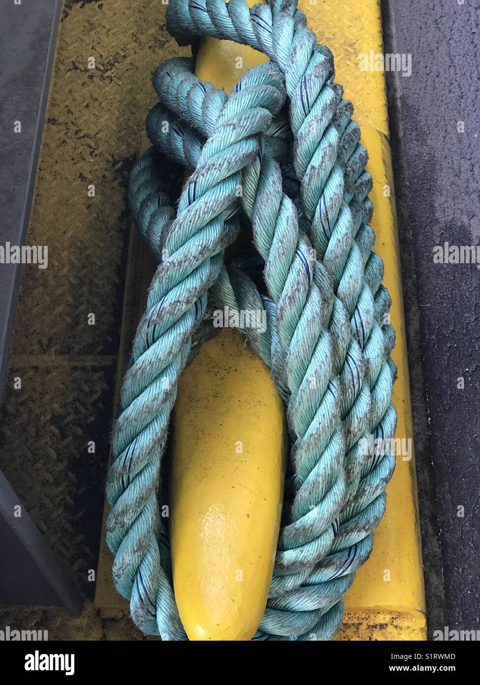 Ferry rope and cleat Stock Photo - Alamy