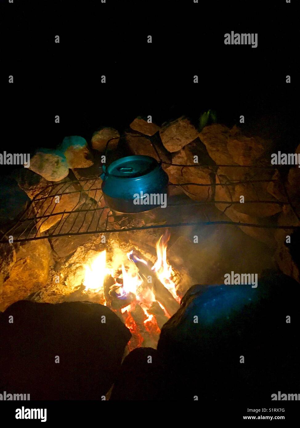 Pot over fire pit hi-res stock photography and images - Alamy