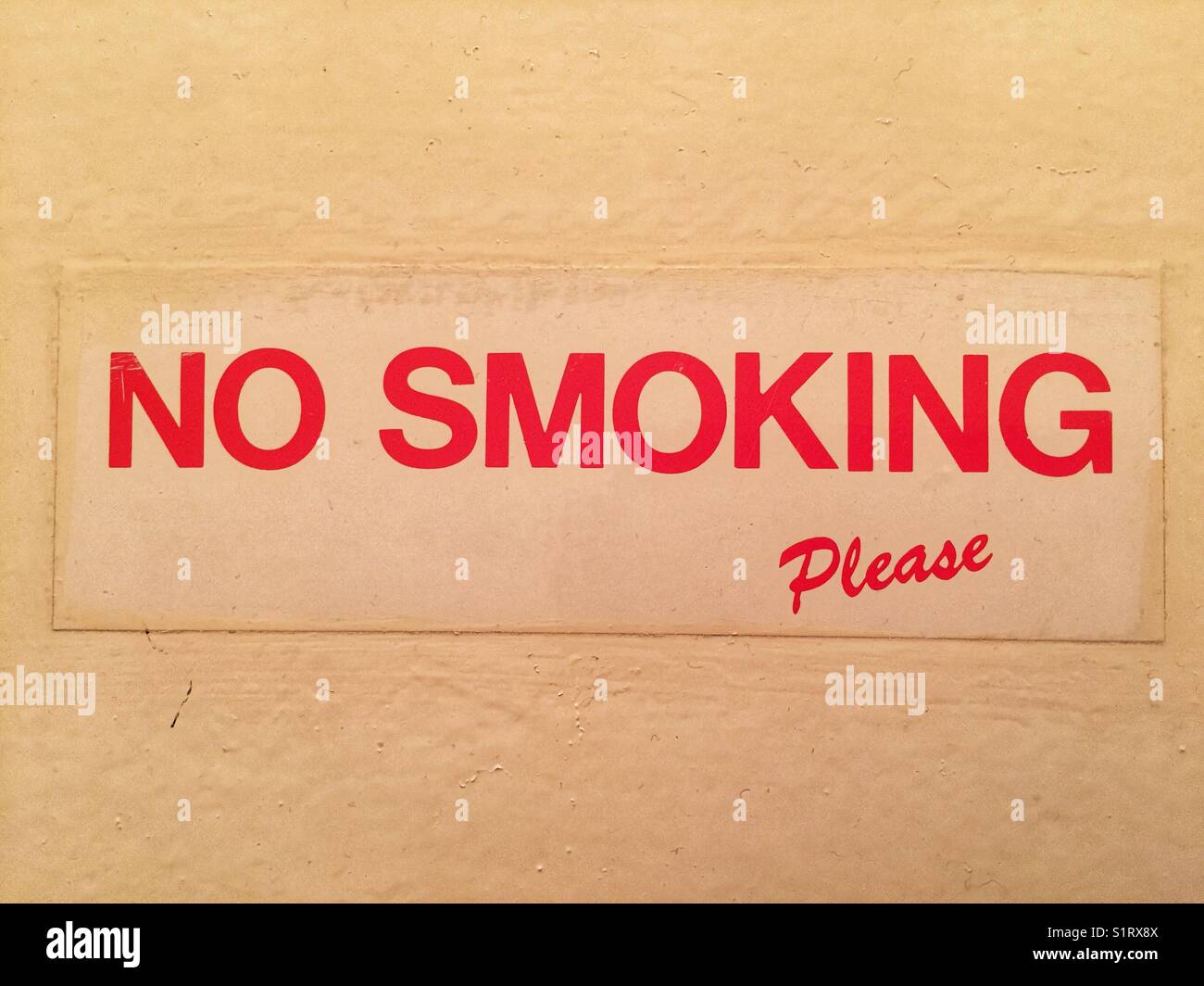 No smoking sticker hi-res stock photography and images - Alamy