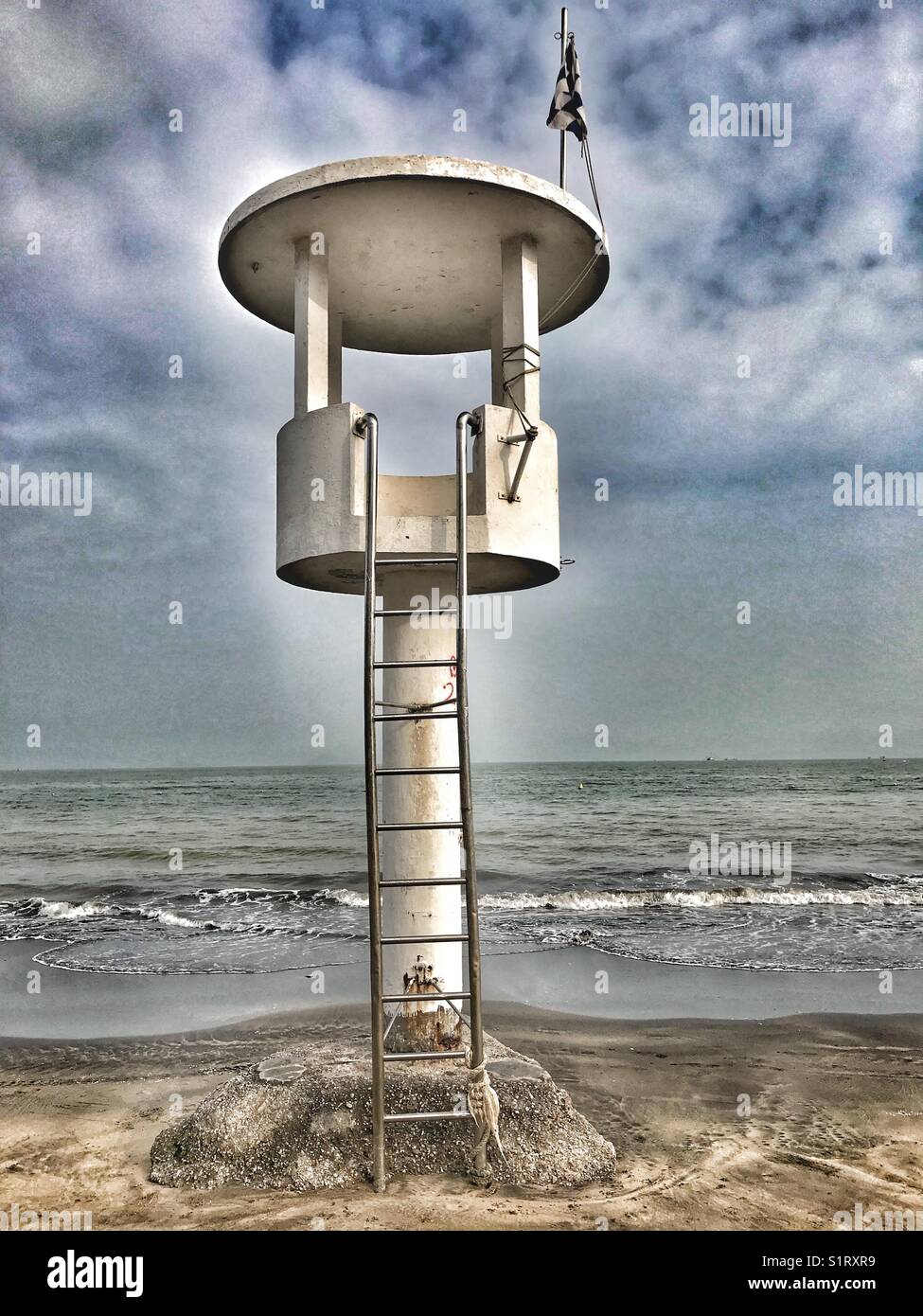 Life guard tower hi-res stock photography and images - Alamy
