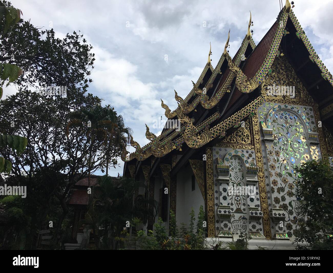 Sawadeeka hi-res stock photography and images - Alamy