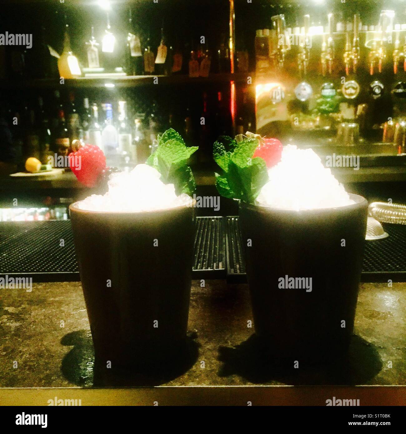 Nightlife fun hi-res stock photography and images - Alamy