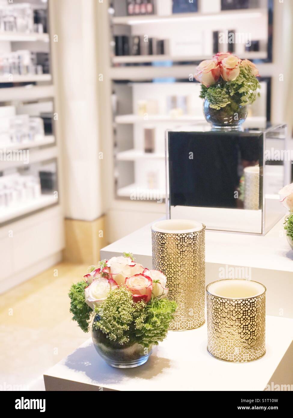 Spa Flowers and Candles Stock Photo - Alamy