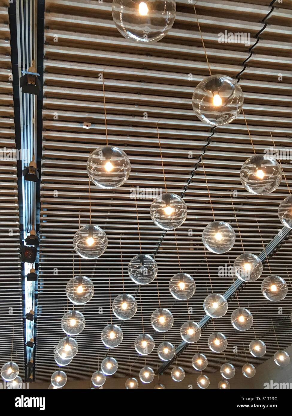 Golden lighting hi-res stock photography and images - Alamy