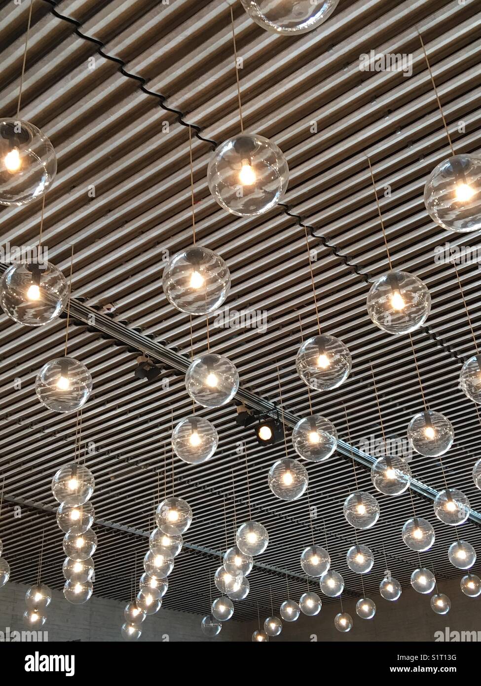 Golden light lighting hi-res stock photography and images - Alamy